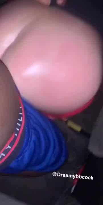 Wifey Cheats On Hubby While He Is In Gym Hotntubes Com