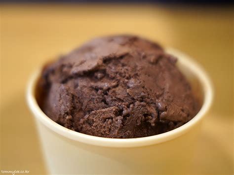 배스킨라빈스 명품 초콜릿 콜라보 아이스크림 아이스 기라델리 초콜릿