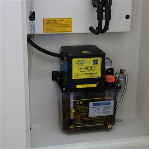 Vmc1160 Vertical Machining Center Vertical Machining Center Manufacturer