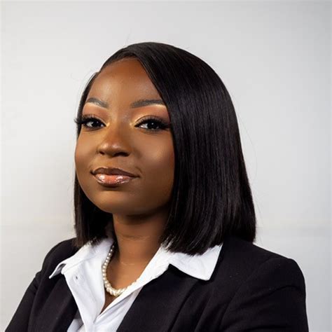 Emara Lovett Logistics Analyst Tesla Linkedin