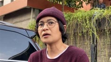 Gegara Gerak Gerakan Bibir Yang Tak Wajar Mita The Virgin Akhirnya