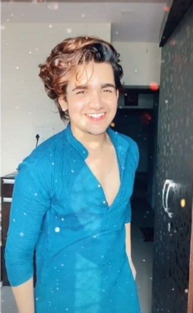 vishal pandey outfits