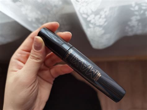 Тушь для ресниц Faberlic MAXI VOLUMIZING MASCARA | отзывы