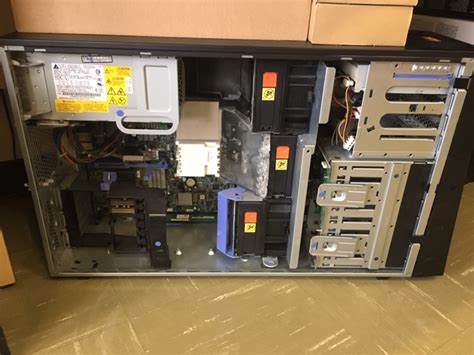 Serveur IBM x3400 Gestion des biens excédentaires