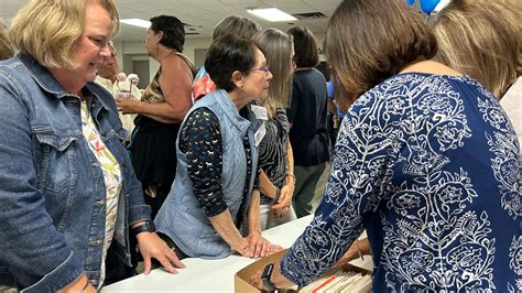 Alexander Ramsey Class Of 75 Reunites For Time Capsule Opening