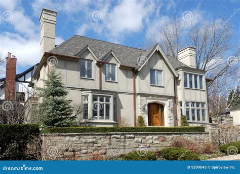 Large Suburban House Stock Image Image Of Stucco Affluent 5209043
