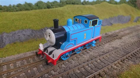 Bachmann Oo Scale 58741be Thomas The Tank Engine With Moving Eyes Hobbies And Models