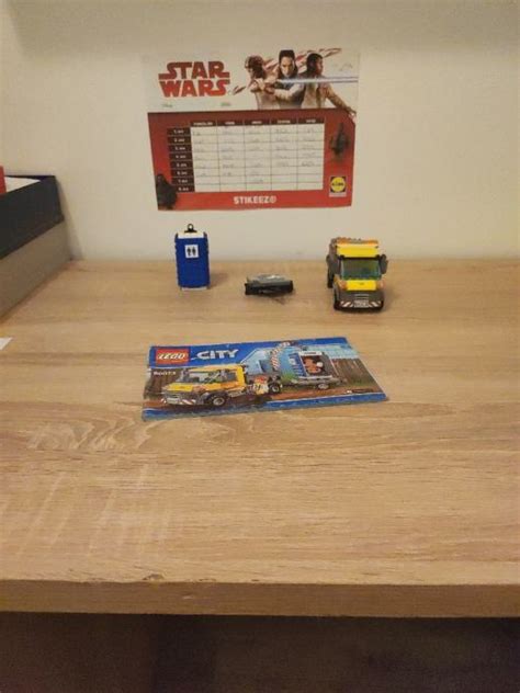 Lego City Delovni Avto