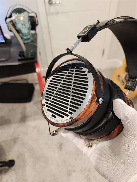 Audeze Lcd 4 Review Rheadphones