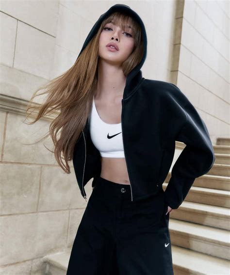 Lisa Blackpink Jadi Brand Ambassador Nike
