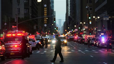 Nyc Shooting Midtown Manhattan Office Shooter Fired 47 Rounds In