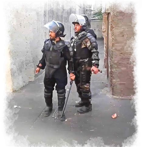 پلیس نما کیست؟لباس شخصی چیست؟ نیروی حافظ امنیت چه می کند؟ بررسی نقش