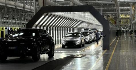 联手华为、联通打造，长安汽车数智工厂正式挂牌 腾讯新闻