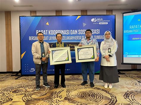 Rsud Dr Zainoel Abidin Raih Penghargaan Pusat Layanan Kecelakaan Kerja