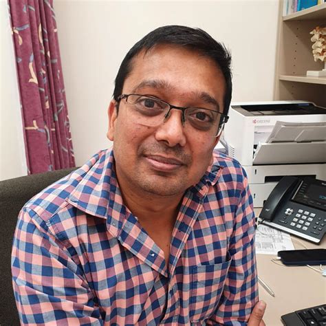 Dr Rupin Aggarwal The Lockyer Doctors
