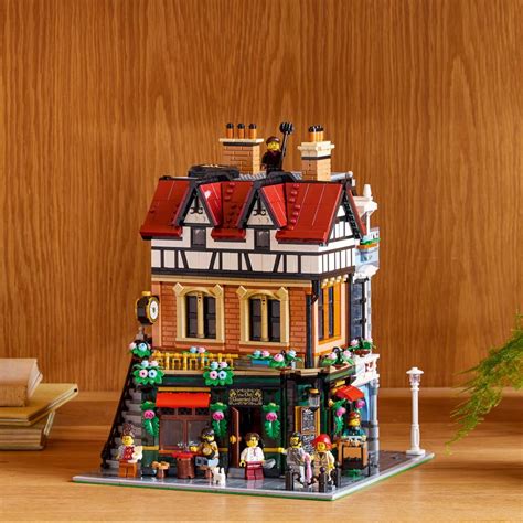 Lego Modular Houses