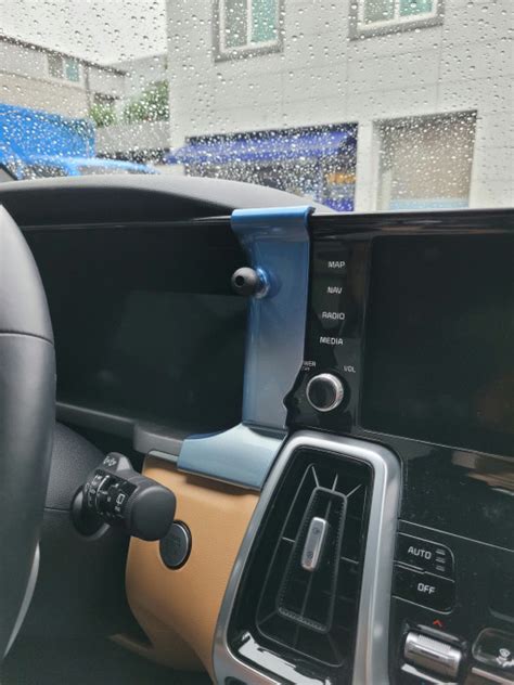 기아 쏘렌토2020~ 핸드폰거치대마운트 아이디어스