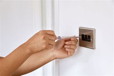 How To Install A Single Pole Dimmer Light Switch