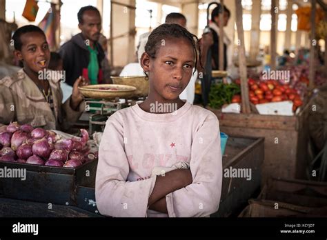 Eritrea Girl Hi Res Stock Photography And Images Alamy