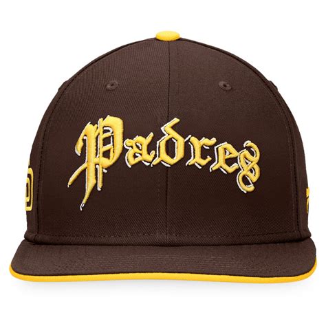 Mens San Diego Padres Fanatics Brown Iconic Old English Snapback Hat