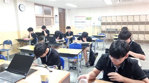 인디자인 독립출판 수업 인천부광고등학교 학생들과 나만의 책 만들기 클래스 진행 By 출판스튜디오 네이버 블로그