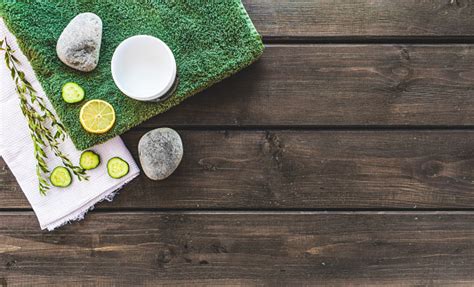 욕실과 스파 뷰티 룸의 구성 상단 보기 보습 과 피부 관리 재앙 크림과 천연 성분 무료 장소 복사 공간 및 플랫레이 개념에 대한 스톡 사진 및 기타 이미지 Istock