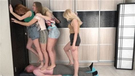 Lisa And Sherry And Tiffany And Karina 4 Barefooted Girls Full Hd Under