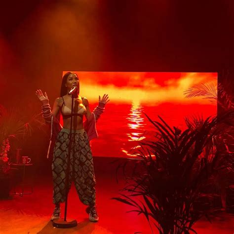 Jhene Aiko Scrolller