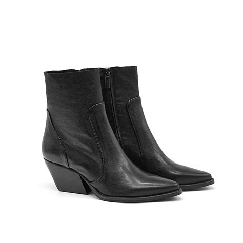 Julia 90 Lavato Nero Les GÂtÉs