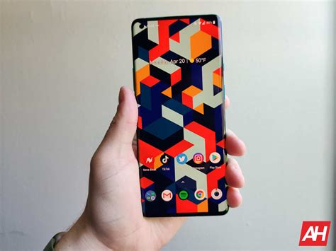 OnePlus Pro Hit With Multiple Display Issues Fixes Coming