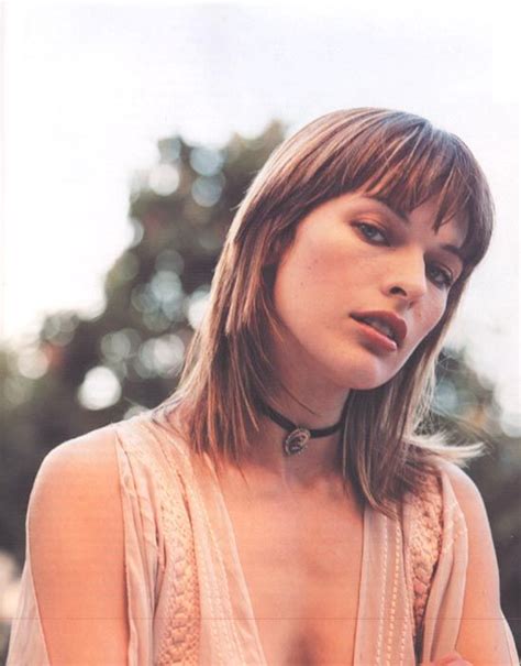 Good Bangs Chloe Sevigny Bangs Milla Jovovich Fifth Element Miniskirt