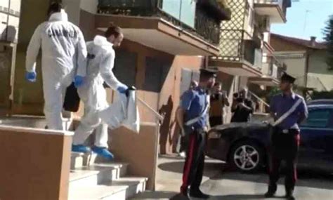 Daune Morale Pentru Românul Care A Aflat De La Televizor Că și A Omorât Soția în Fața Copilului