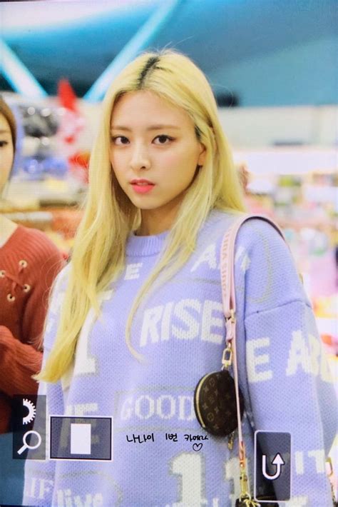 Pin By FLIPPY TAXI On ITZY Itzy Girl Debut