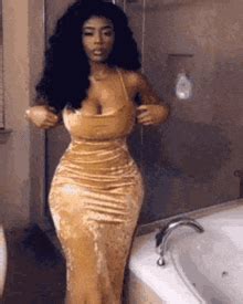 S Busty S Tenor