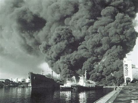 A 40 Años De La Explosión Del “perito Moreno” En Dock Sud Un Buque En