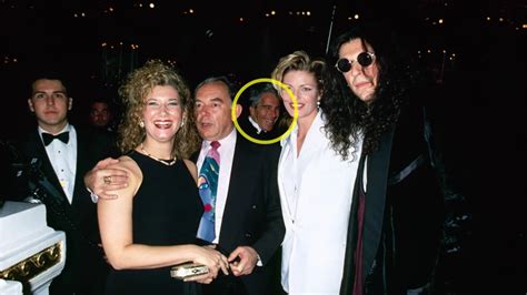 Photos From 1993 Show Jeffrey Epstein Attending Trumps Wedding Amid Scrutiny Over Ties World