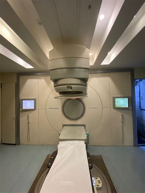 Used Elekta Precise Digital Accelerator Linear Accelerator For Sale