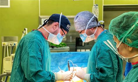 ️Животът на 65 г мъж с огромна руптурирала аневризма на вътрешната