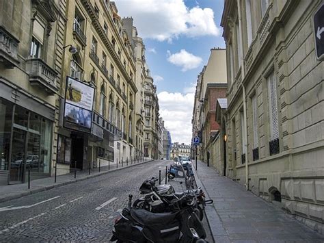 프랑스 파리 이면도로 풍경 유토이미지 상세페이지 베이직샵 사진 21558851