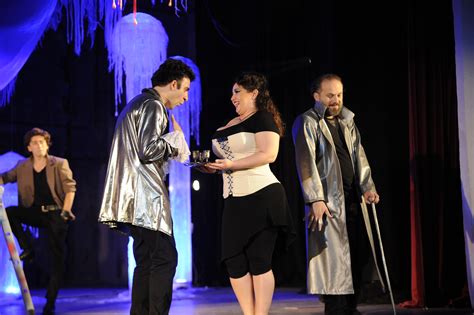 აურზაური არაფრის გამო