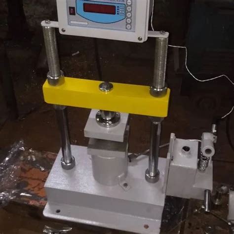 Digital Cube Testing Machine At ₹ 21000 In New Delhi Id 2853227303073