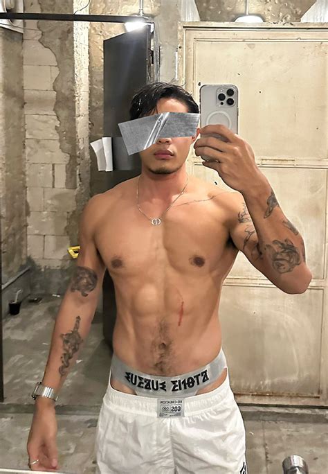 Jumb เปิดวาร์ปนายแบบหนุ่มหล่อ หุ่นล่ำคมเข้ม กล้ามแน่นชวนหลง