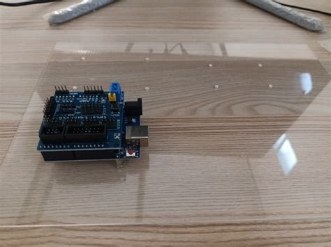 โปรเจค Arduino ควบคุมการติด ดับ Led 3 ดวง ด้วย เสียงปรบมือ รับทําโปร