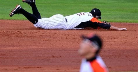 [포토] 문규현 몸을 날려봤지만