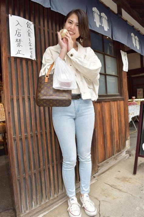 Red Outfit Beautiful Asian Women Asian Woman White Jeans Casual