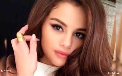 کلیپ سلنا گومز با آهنگ بلک پینک و سلنا گومز