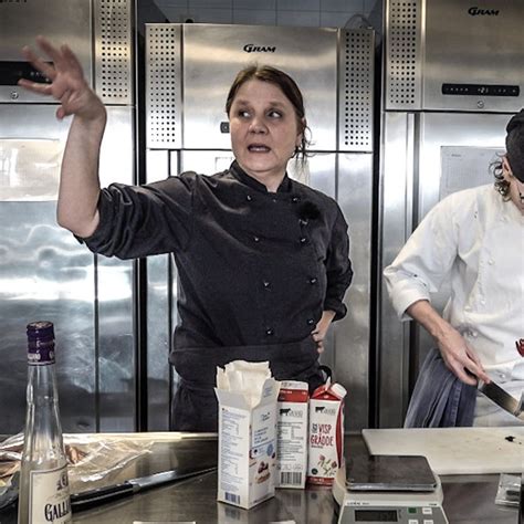 Trots Kockbristen Restaurangskolan I Falun Läggs Ner Svt Nyheter