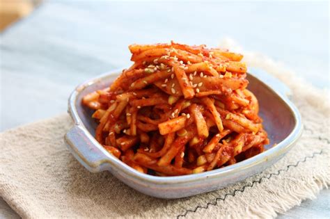 편스토랑 류수영 무생채 만드는법 어남선생 무우생채 만들기 비빔면 비빔국수 레시피 네이버 블로그