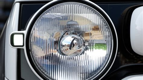 Which Old Cars Should Have Their Headlights Upgraded Royalin Lighting ®️