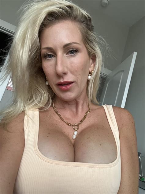 Lorelei Findsloreleifinds Southern Trucker Pornstar Onlyfans Review